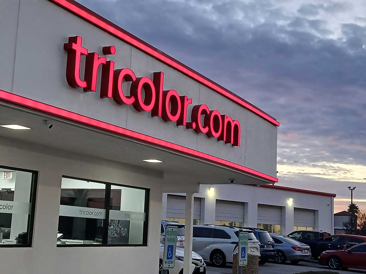 Tricolor Auto San Antonio Bandera